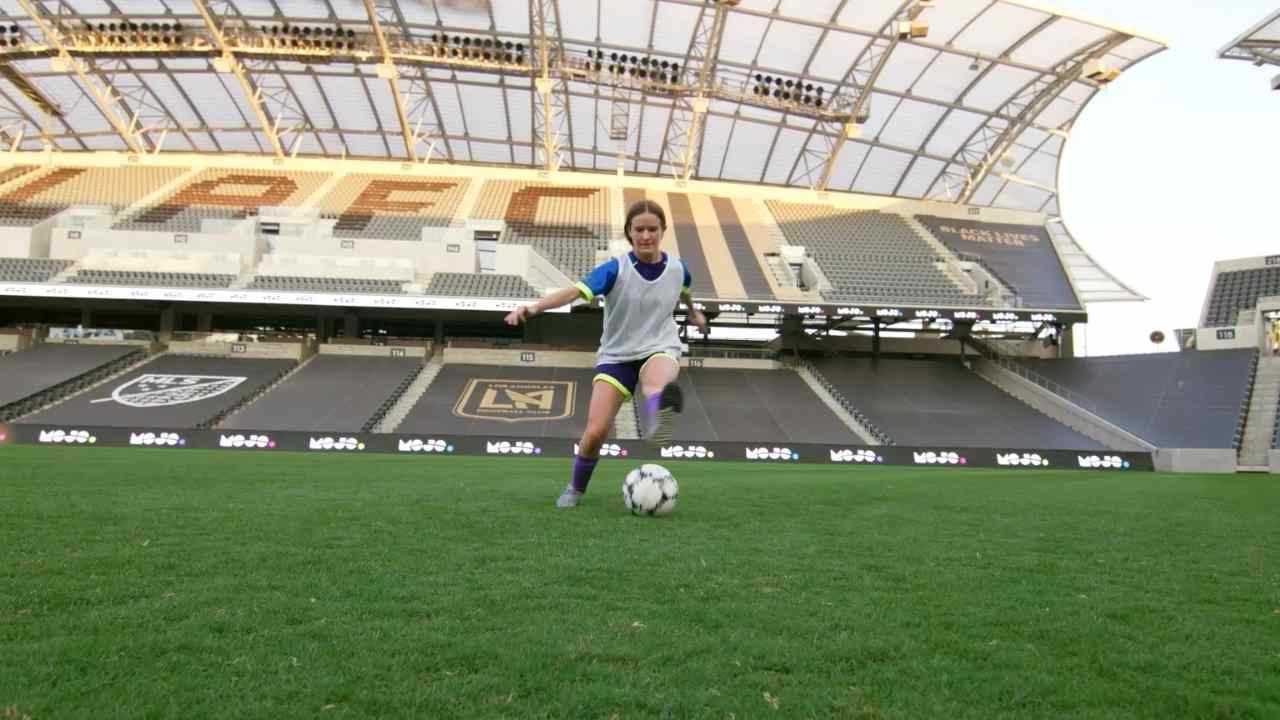 How to Do a Scissor | Fun Soccer Skills | MOJO Sports