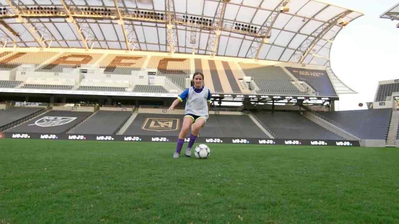 How to Do a Scissor | Fun Soccer Skills | MOJO Sports