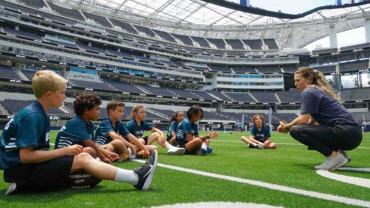 10 Best Youth Flag Football Plays | MOJO Sports